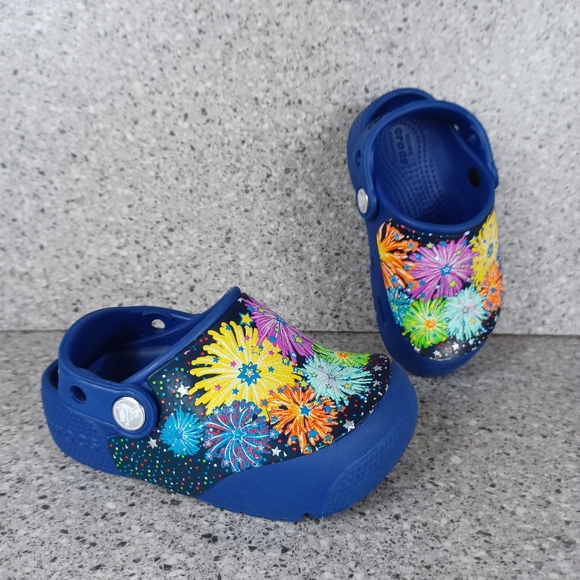 CROCS | Shoes | Crocs Blue Fireworks Light Up Kids Clog Slip On Shoes ...